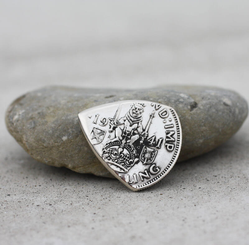 1941 UK 1 Shilling 50% Silver Coin Guitar Pick